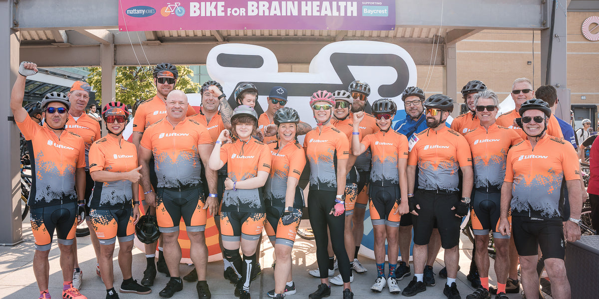 L’équipe cycliste de Liftow adopte l’esprit #LiftowCares lors de l’évé